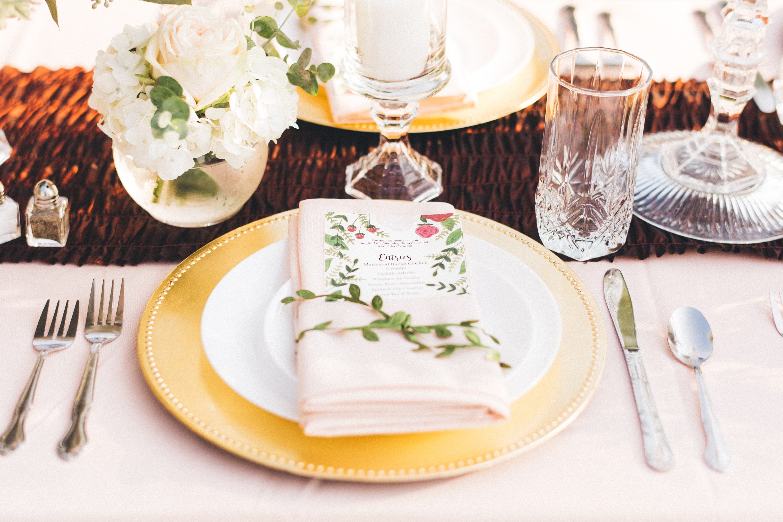 September Outdoor - Hedge Farm